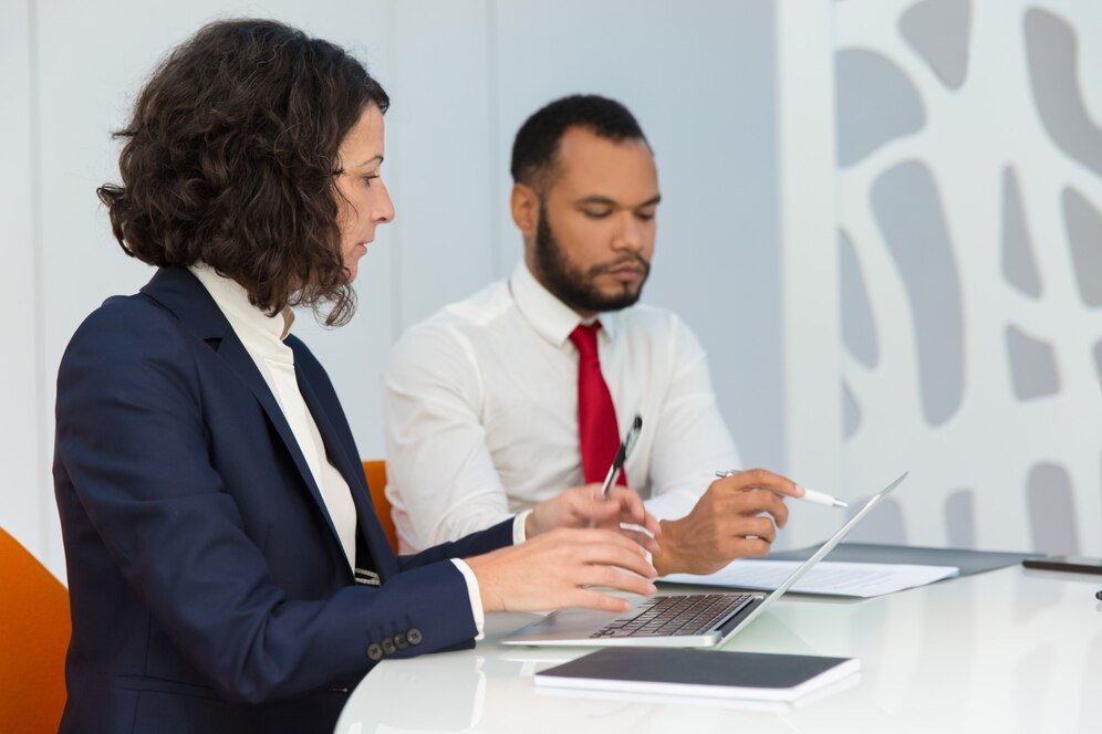 Why Startups and SMBs Need Advisory CFO Services